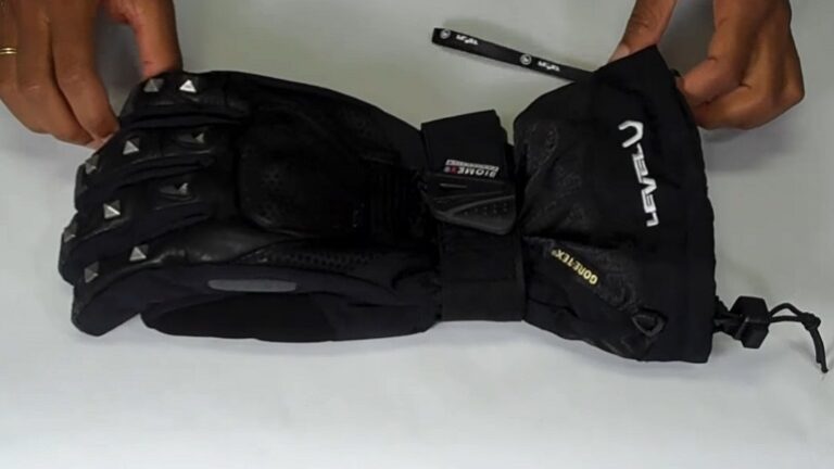 Best Snowboarding Gloves With Wrist Guards - Safety Above All