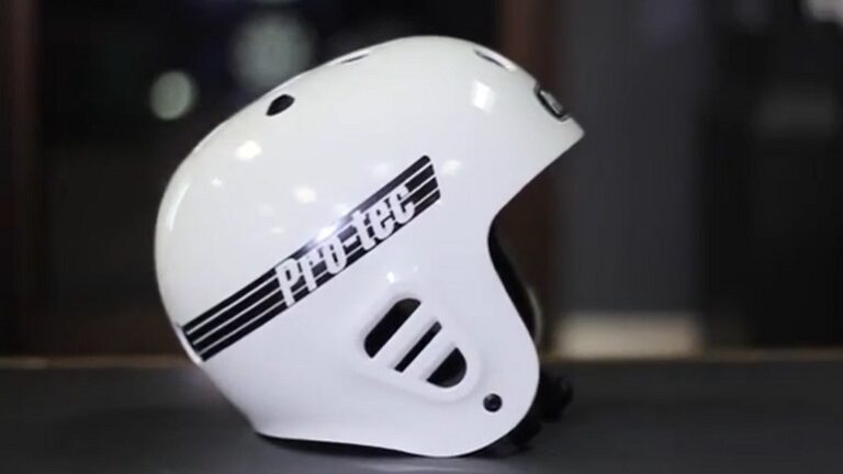 7 Best Wakeboard Helmets - Top Picks & Buying Guide