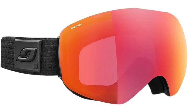 6 Best Photochromic Ski Goggles - Top Picks & Buying Guide