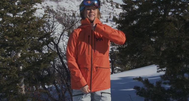 How to Layer for Skiing? Helpful Tips & Tricks!