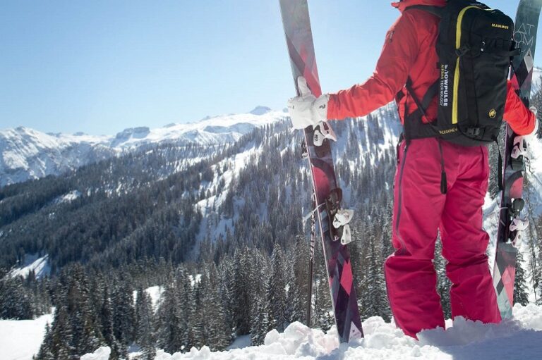 Why Do Snowboarders Wear Baggy Clothes - Complete Guide