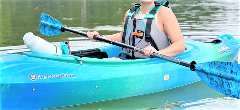 10 Best Life Vest for Kayaking in 2023-2024 - Extreme Nomads